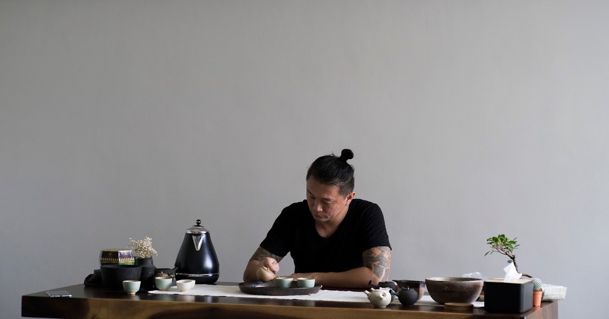 travelling teapot: Qi Pottery