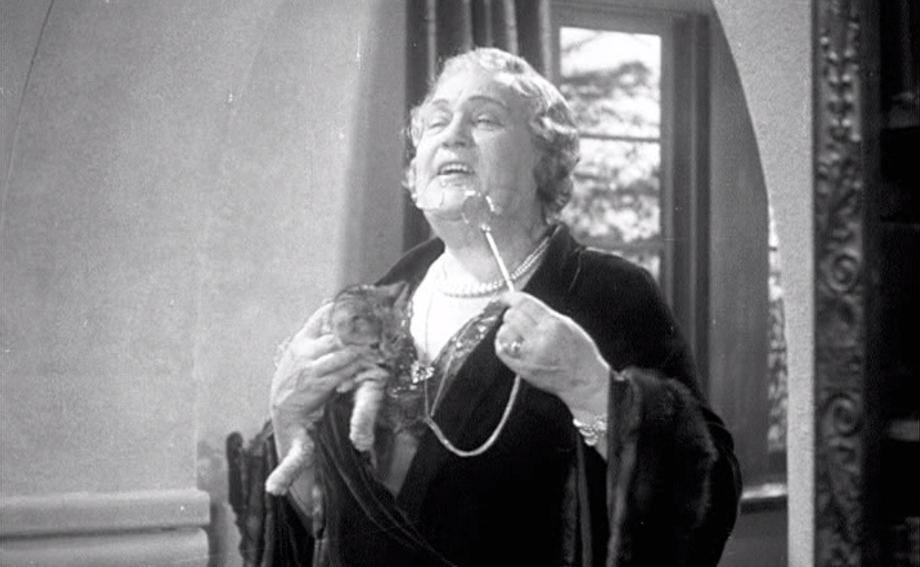 Caftan Woman: THE GREAT VILLAIN BLOGATHON: The Many Faces of Casper Gutman