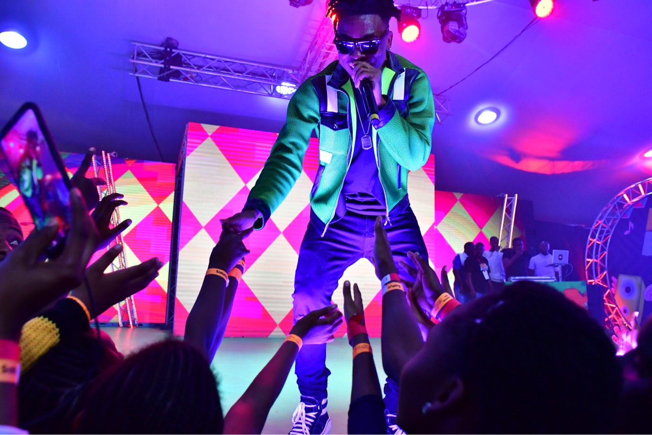 NickALive!: Over 4,000 Children and their Families Attend Nickelodeon ...