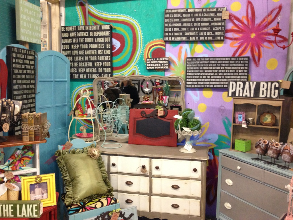 Embellished Home: Fun shopping at Rink Gallery