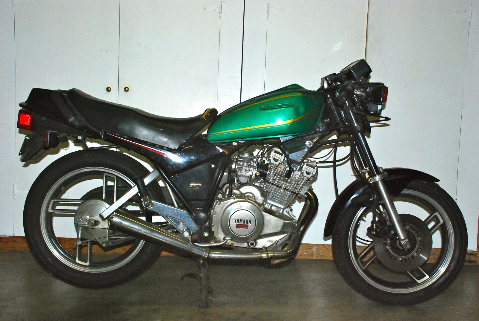 1983 yamaha xs400 seca