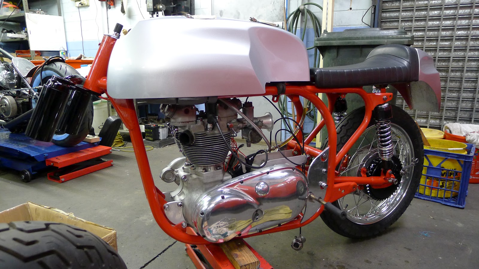 Trojan Classic Motorcycles: TRITON CAFE RACER Re-build