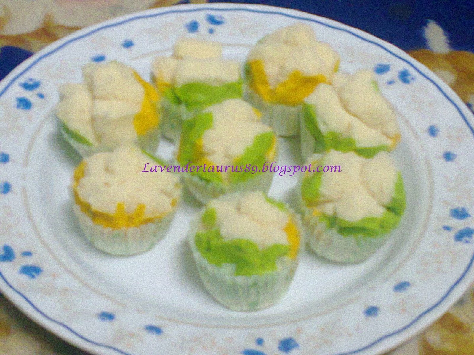 Adrina Lavender Taurus: Resepi Apam@ Kuih Senyum