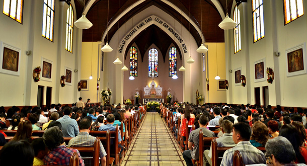 RENUNGAN ROHANI KATOLIK: BERIBADAHLAH KEPADA TUHAN