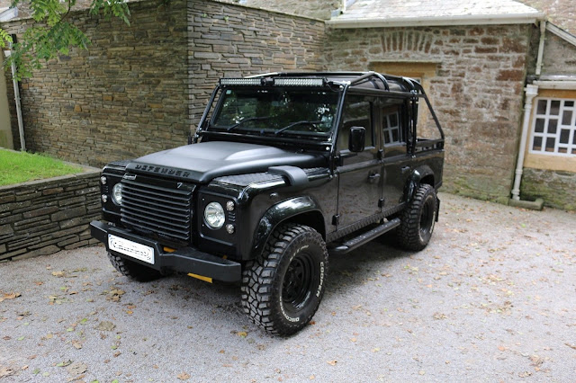 Landrover Defender: 2002 Land Rover Defender 110 XS Crew Cab Td5