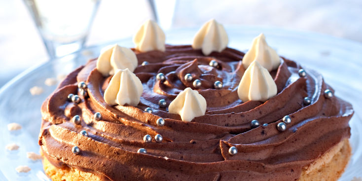 Dacquoise chocolate ~ birthday cake