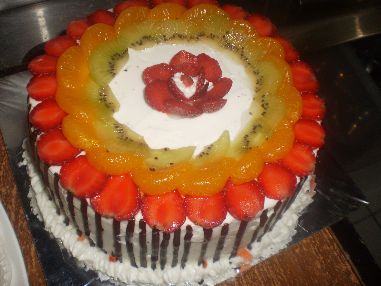 Al-Ummu: GATEAUX FRESH FRUIT CAKE