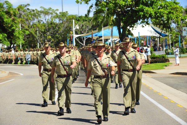 Pacific Sentinel: AUS: 3 RAR Soldiers Welcomed to Townsville