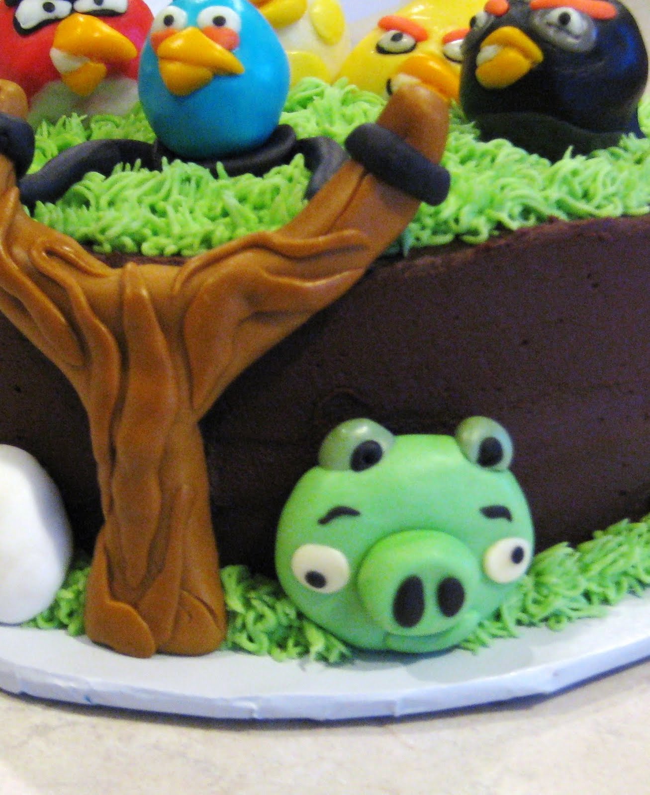 Custom Cakes by Julie: Angry Birds Cake