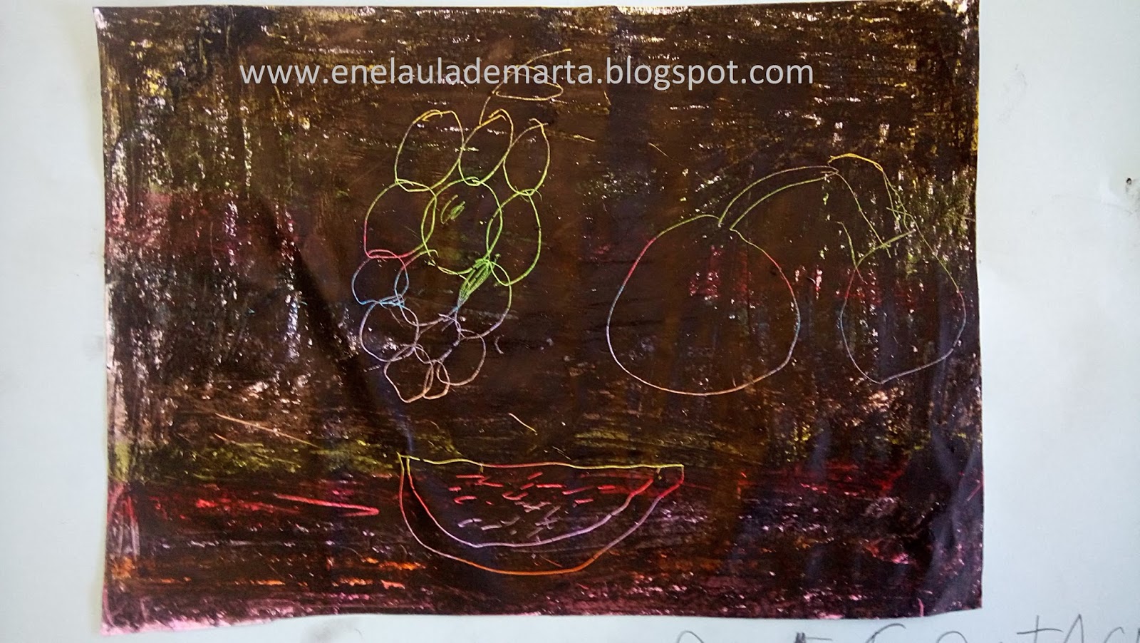 En el aula de Marta: Jugamos con colores: técnica del grattage.