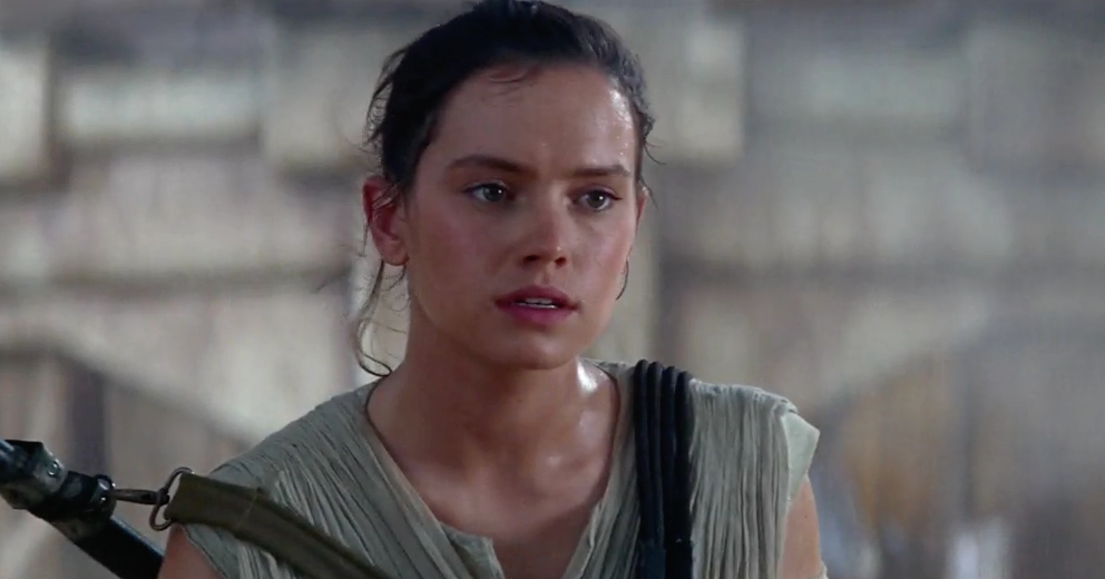 STAR WARS: THE FORCE AWAKENS Rey TV Spot; Plus New Footage Screenshots