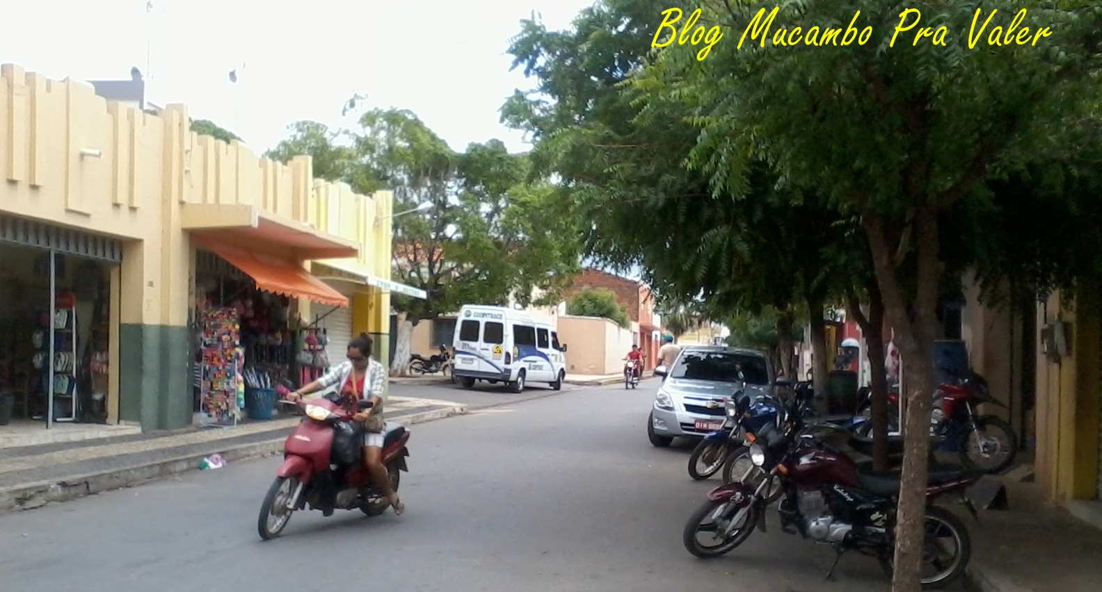 CENTRO HISTÓRICO DE MUCAMBO, COMÉRCIO MOVIMENTADO NESTE FERIADO ...
