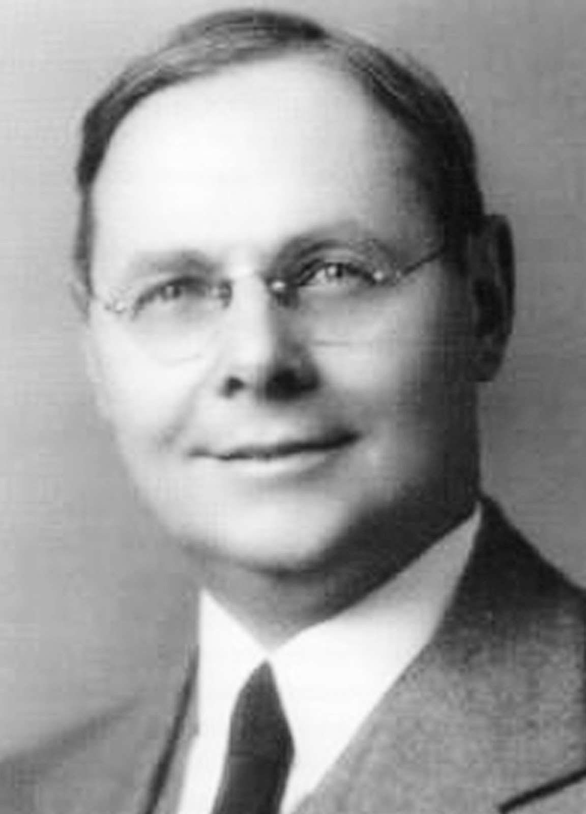 EFEMÉRIDES: WILSON POPENOE.