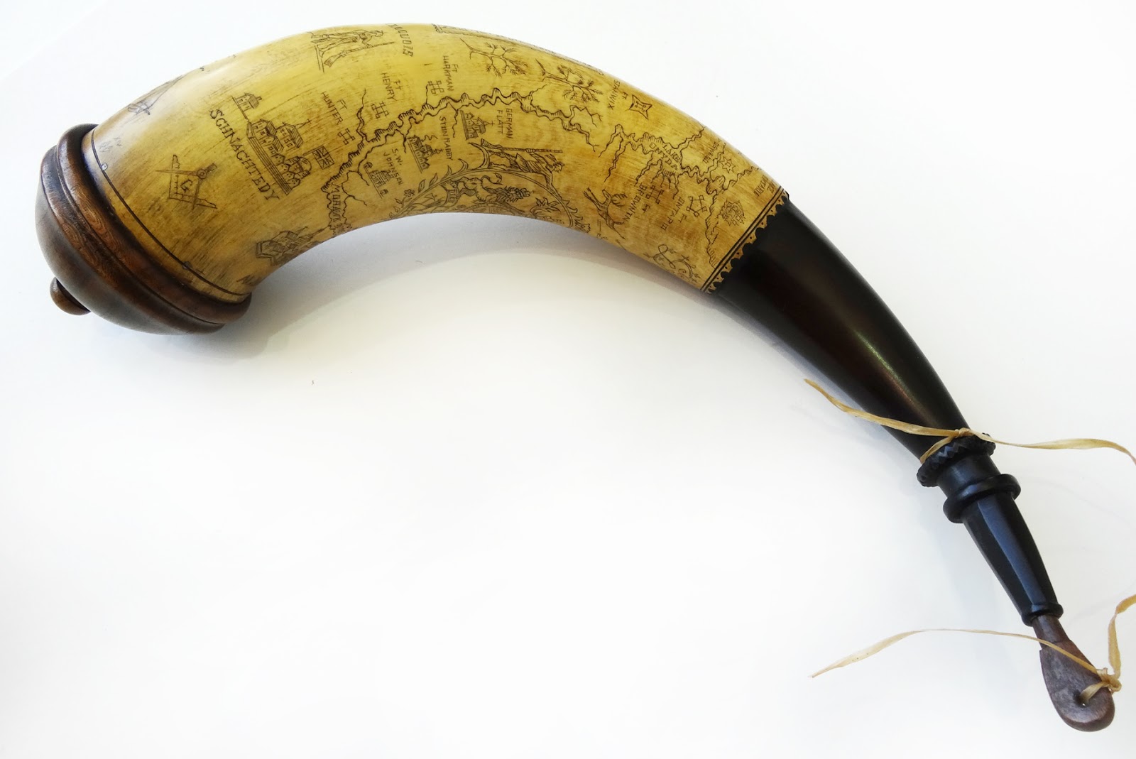 Contemporary Makers: Powder Horn by Harris Maupin