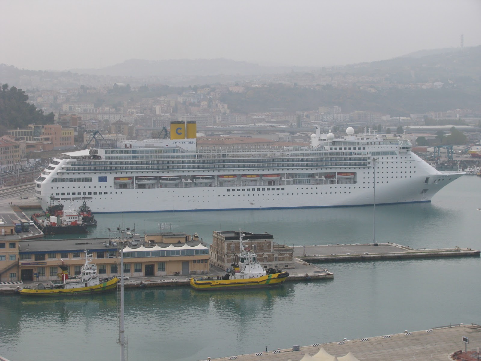 Unsere Kreuzfahrten: Kreuzfahrt Costa Victoria (Tag 3: Landgang in Ancona)