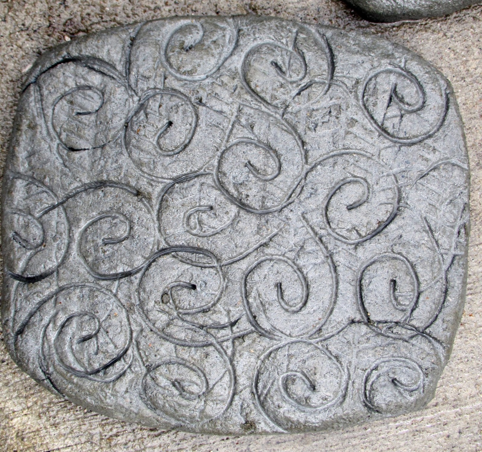 From the Summer's Garden: SCULPTING CONCRETE LIKE CLAY