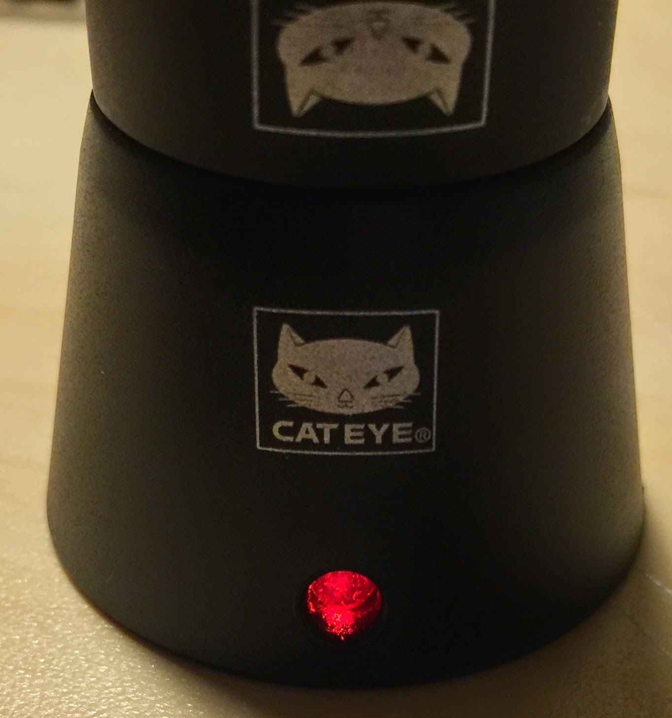 My Orange Brompton: CATEYE Volt 300 - a new front light