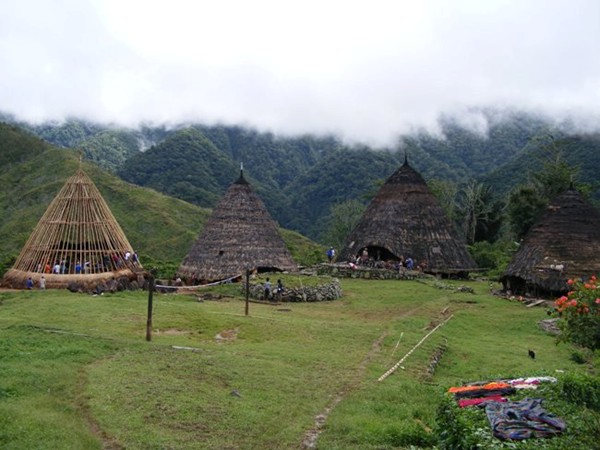 Desa Wisata Wae Rebo : Sejarah Desa Wisata Waerebo