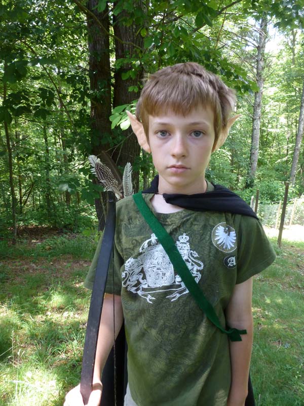 The Enchanted Tree: Wordless Wednesday: Elf sighting!