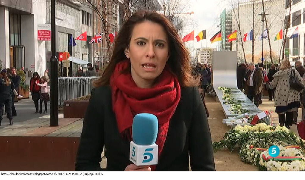 El Baúl de las Famosas: Ana Nuñez Milara -reportera informativos T5