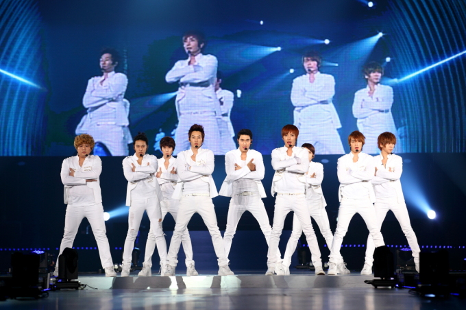 Foreigner Kpop: [SJ] SJ's 3rd Asia Tour sold out 36,000 seats in Japan ...
