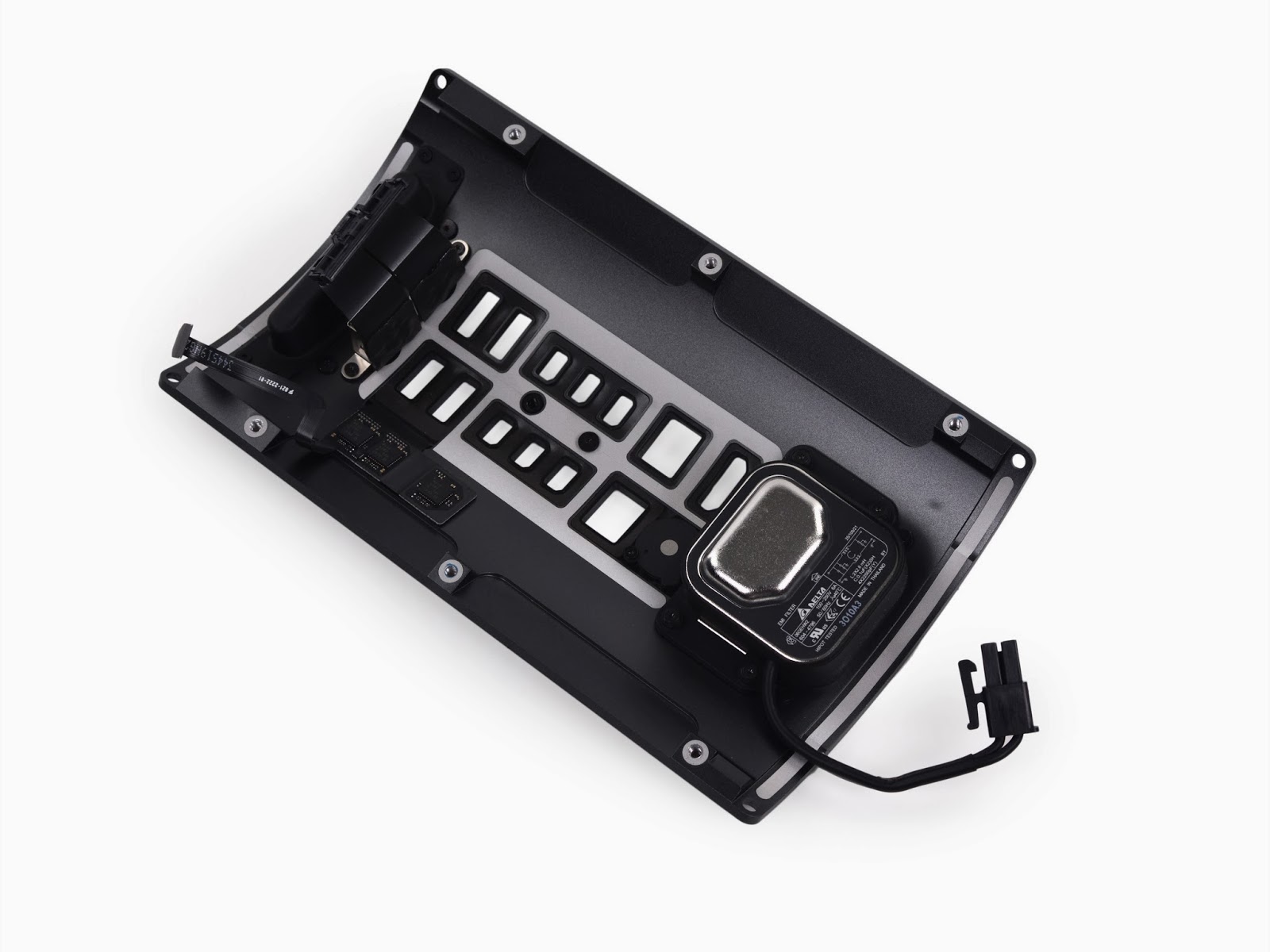 Inside of the Mac Pro (Late 2013) | Computer Graphics Daily News