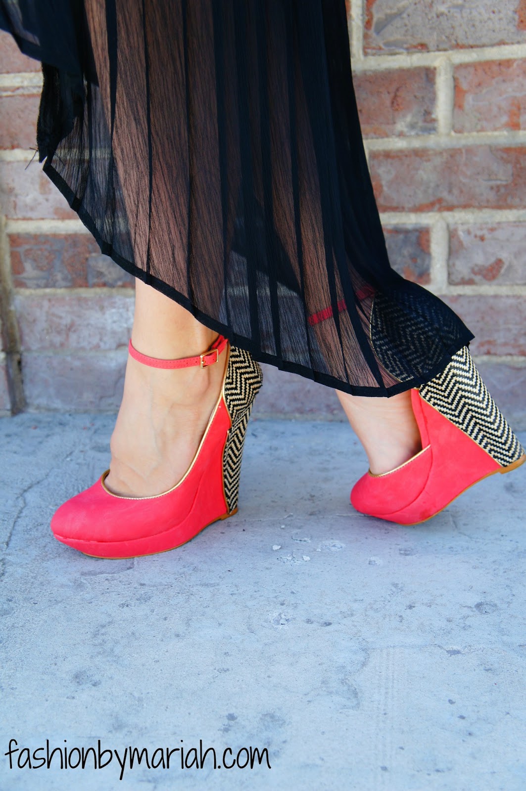 Fashion & Lifestyle: Pop of Color