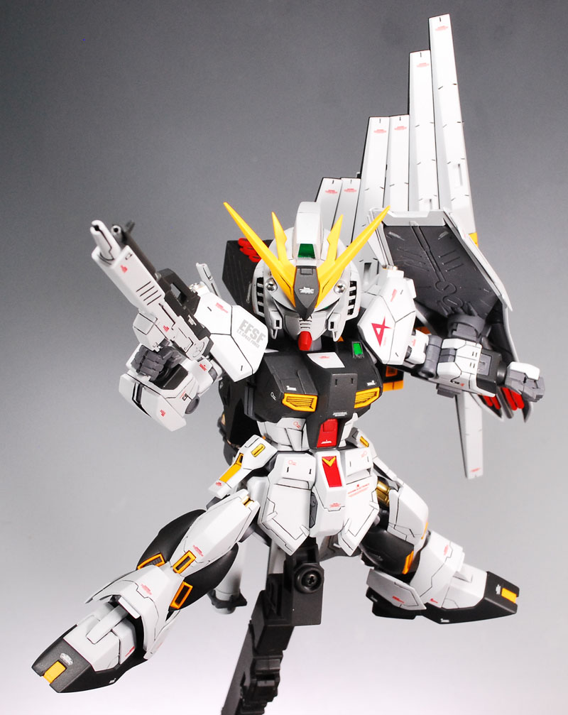 Custom Build: SD x HG RX-93 nu Gundam