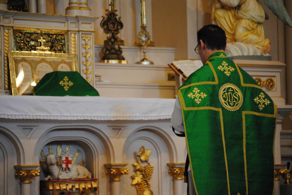 Traditional Latin Mass in Philadelphia: Holy Trinity Traditional Latin ...