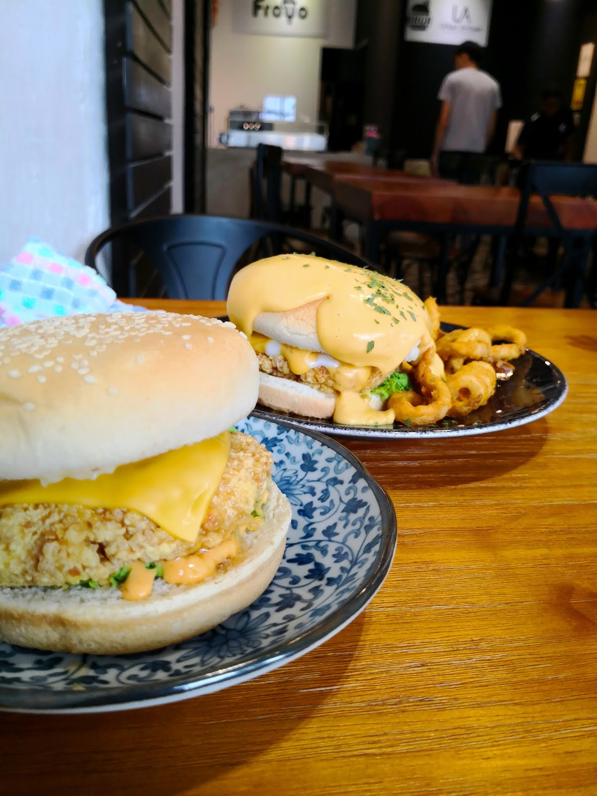 Cafe Hunting: Halal BRGR Cafe - The Human Rabbit
