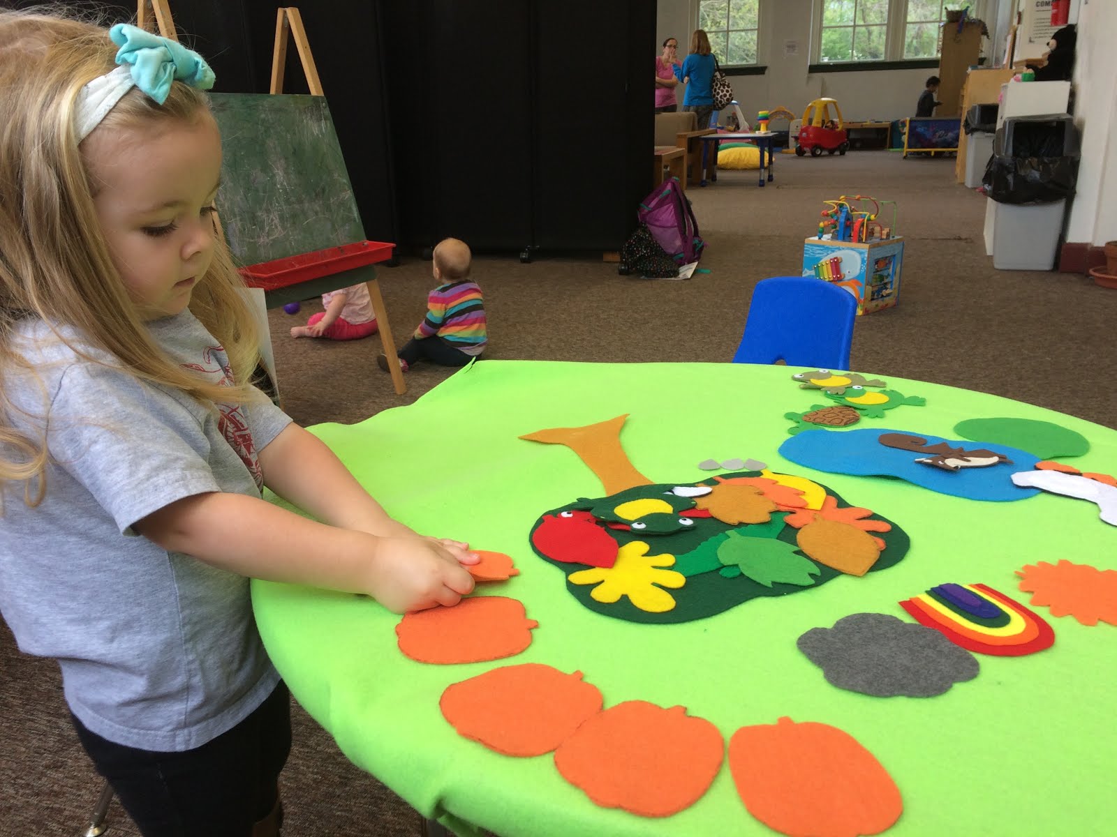 Storytime with Miss Jennifer: Preschool: Frogs!