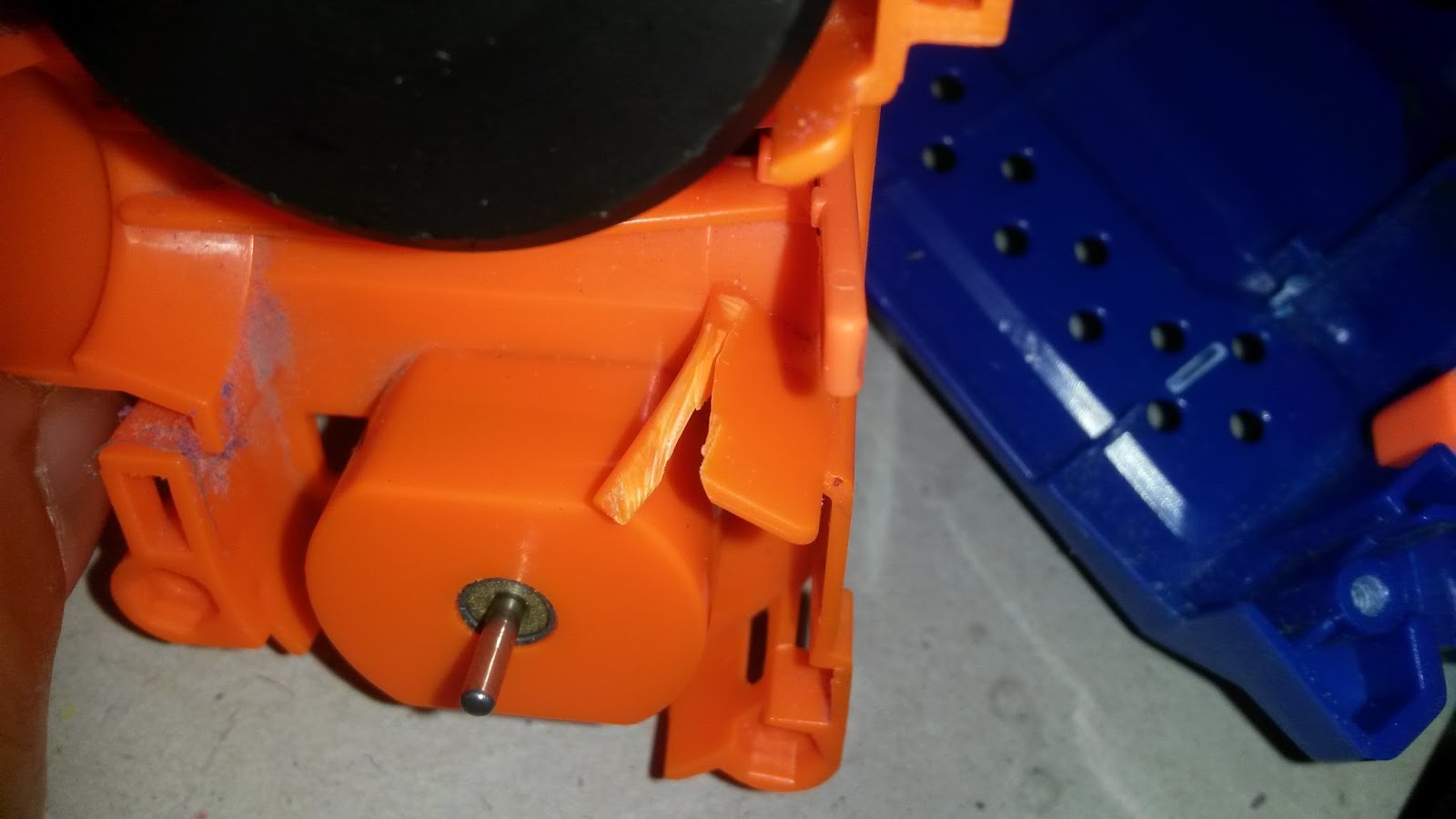 Outback Nerf: Review: Smooth Artifact Flywheels and Straight (Red ...