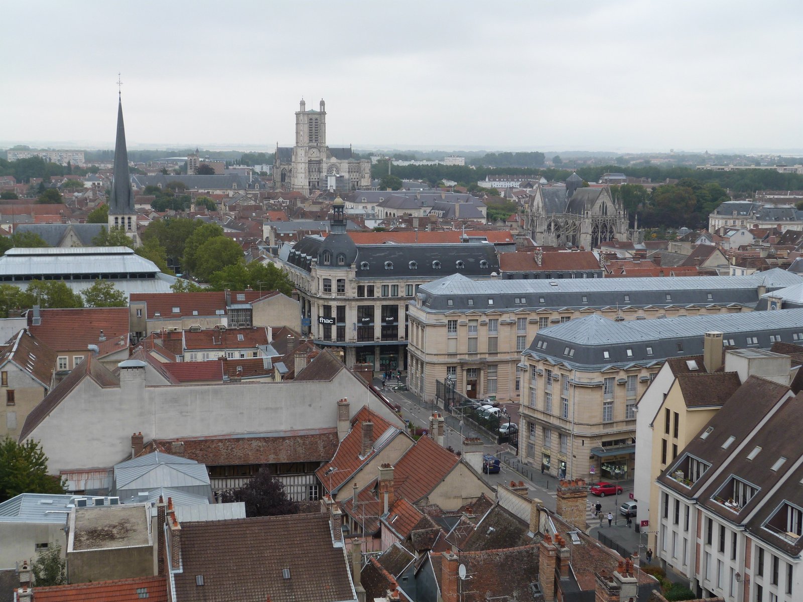 Troyes-en-Champagne: Panorame de la ville de Troyes Troyes-en-Champagne: Panorame de la ville de Troyes