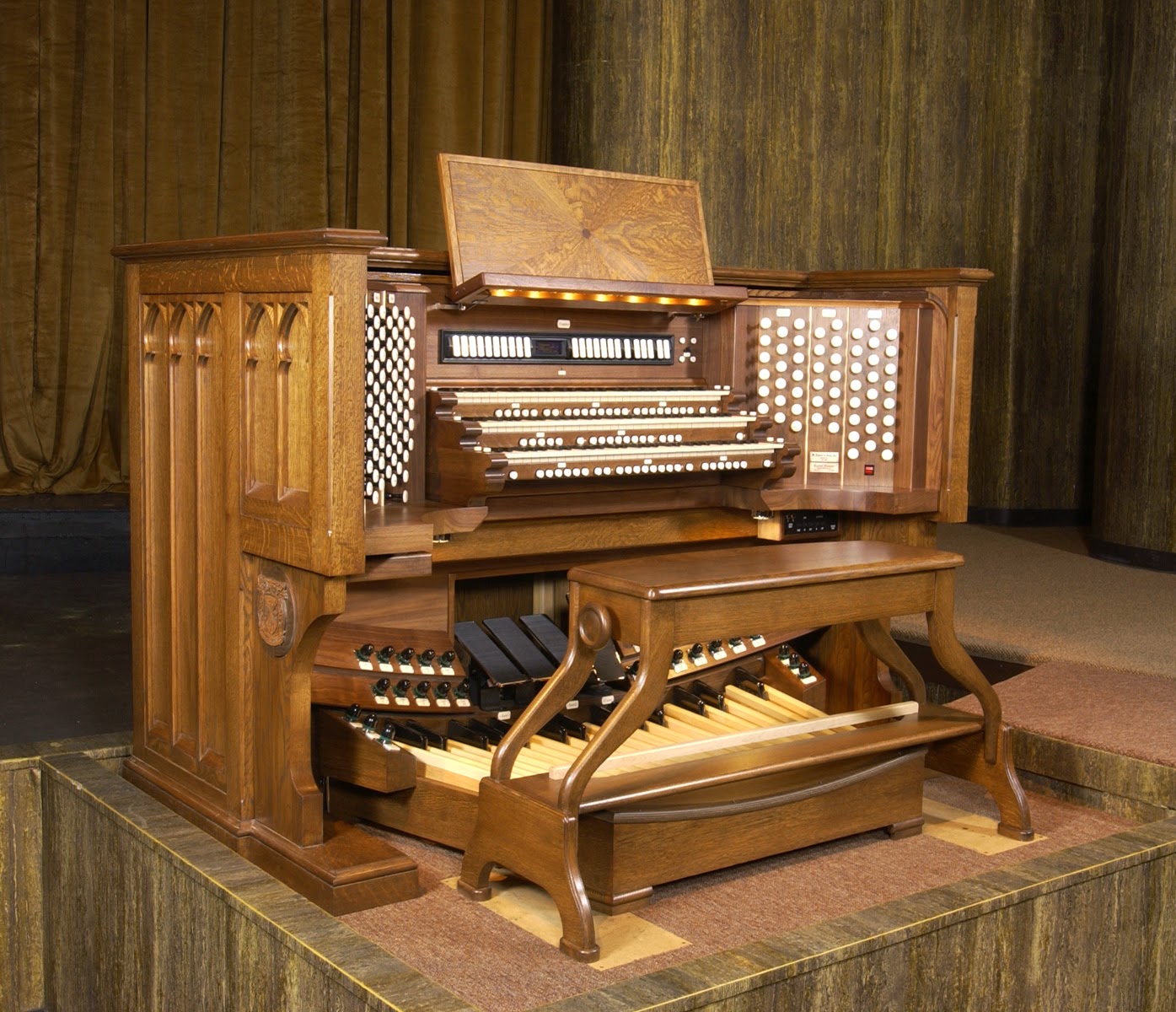 Organs of Bob Jones University: Rodeheaver Auditorium