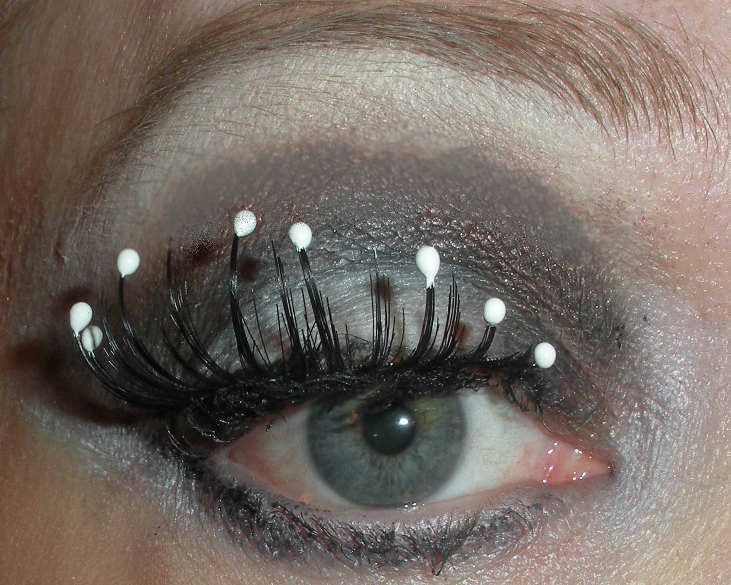 False eyelash glam