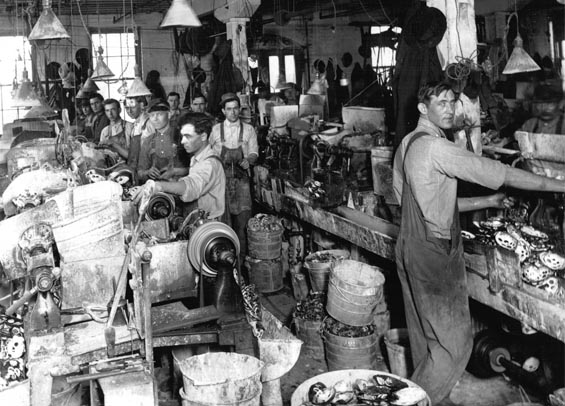 Wild Rose Vintage: Pearl Button Shells