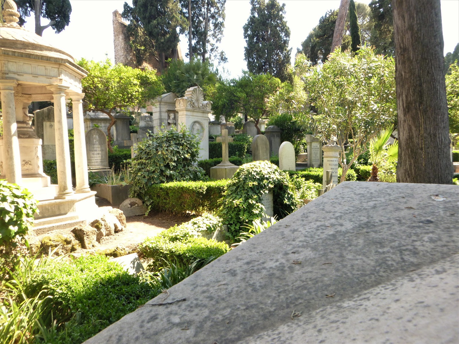 Detritus of Empire: Protestant Cemetery Rome - A classic in distress