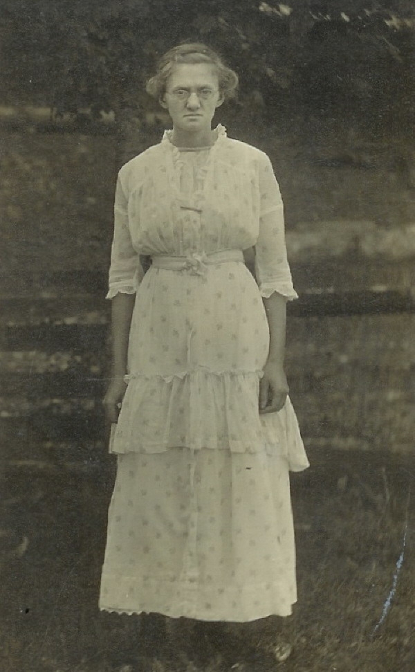 Sweethearts Of The West: Clothing on the Prairie in the Nineteenth Century