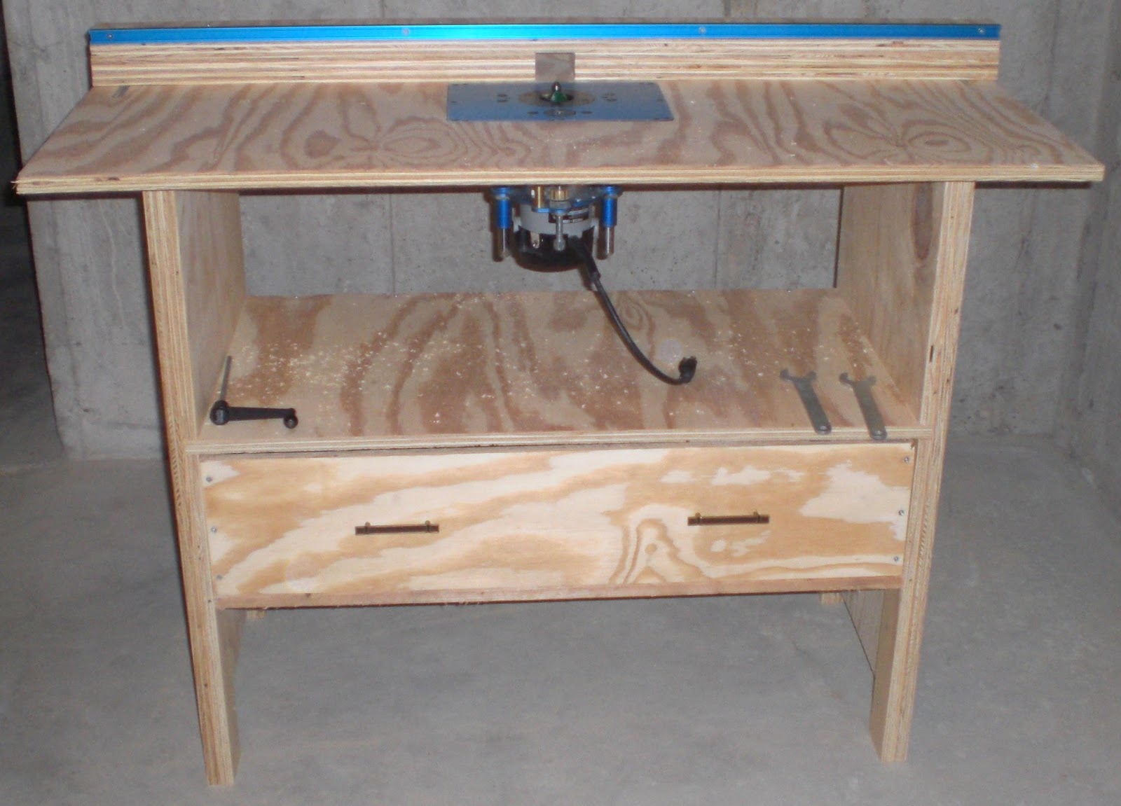 Creations By ASH: ShopNotes #78 Router Table