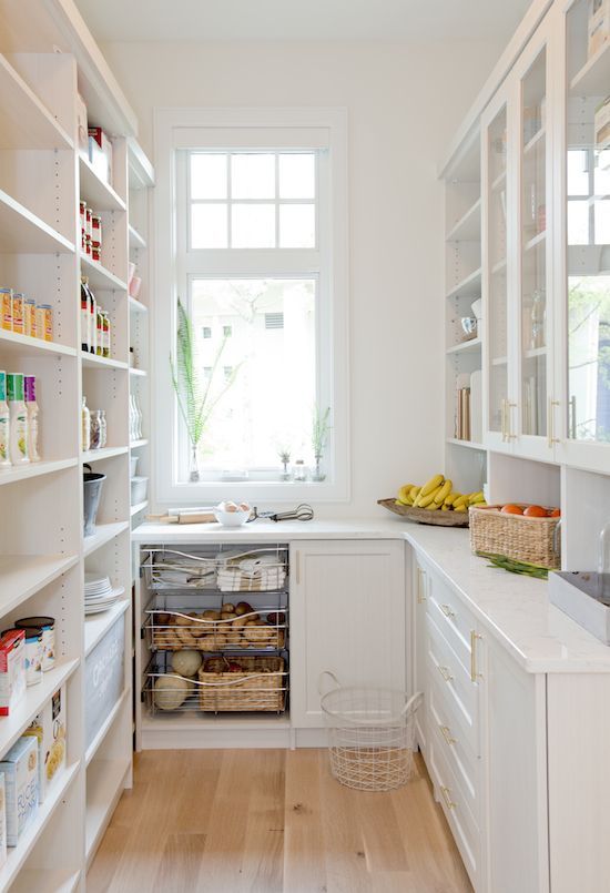 Refreshing Walk In Pantry With Window Design Ideas / Home Decor & Weddings