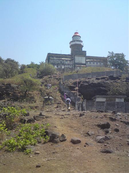 Uth Sut Trekkers: EXCLUSIVE" UTHSUT TEKKERS visit to Khanderi & Underi ...