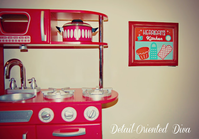 Retro Kid's Kitchen + Free-Printable