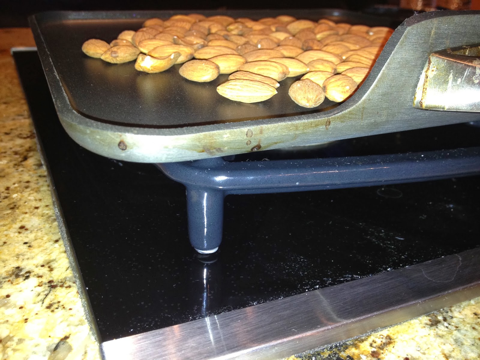 3 Steps to Roasted Raw Almonds Over the Range