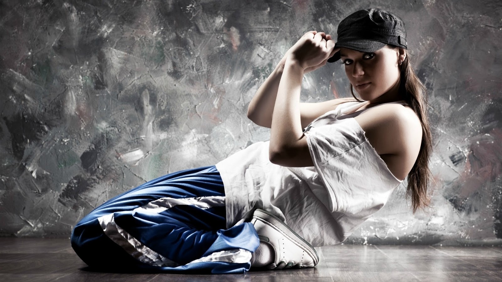 Free Style Dance - Mystery Wallpaper