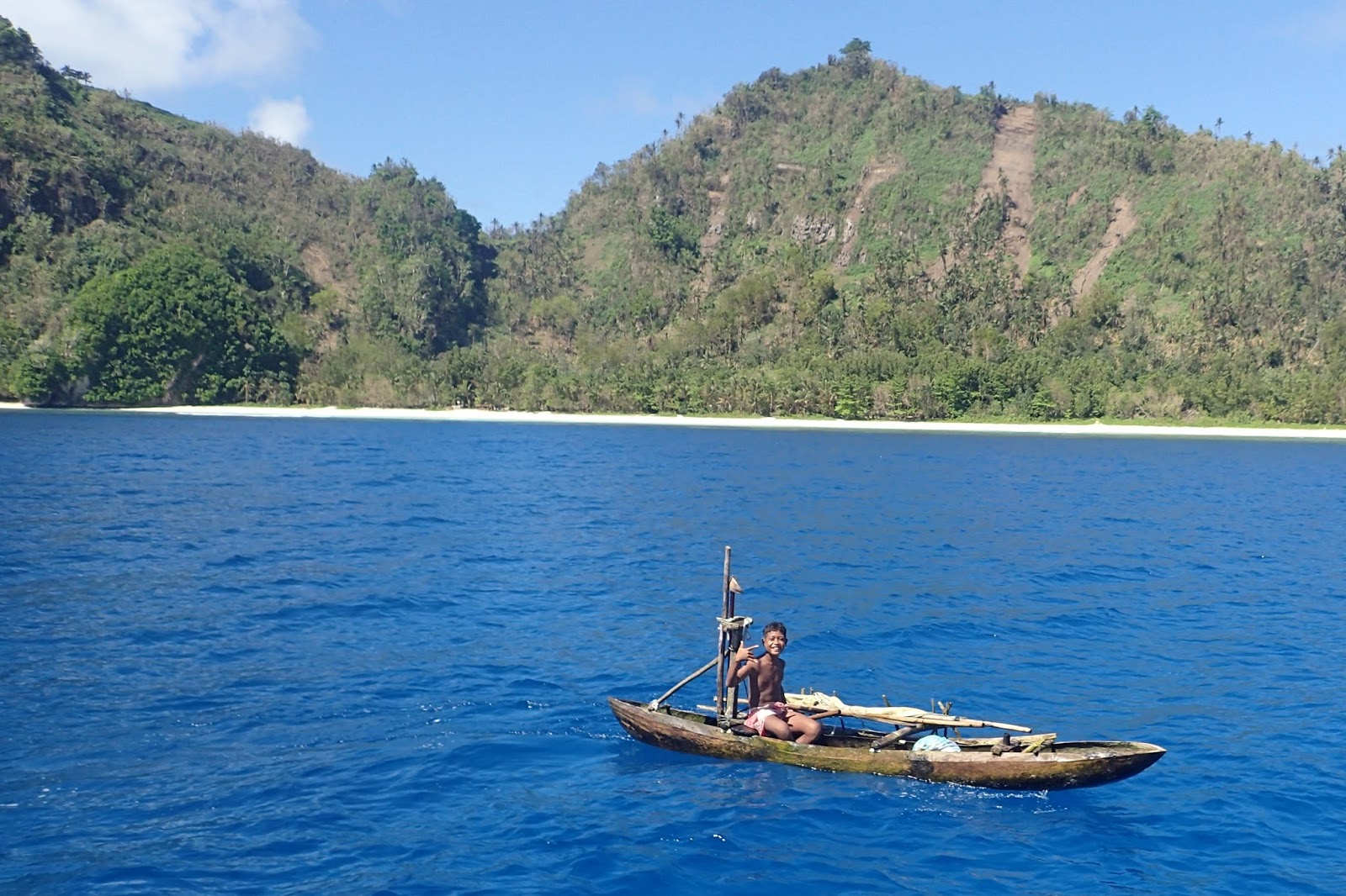 SV FLUENTA : To Tikopia - In Photos