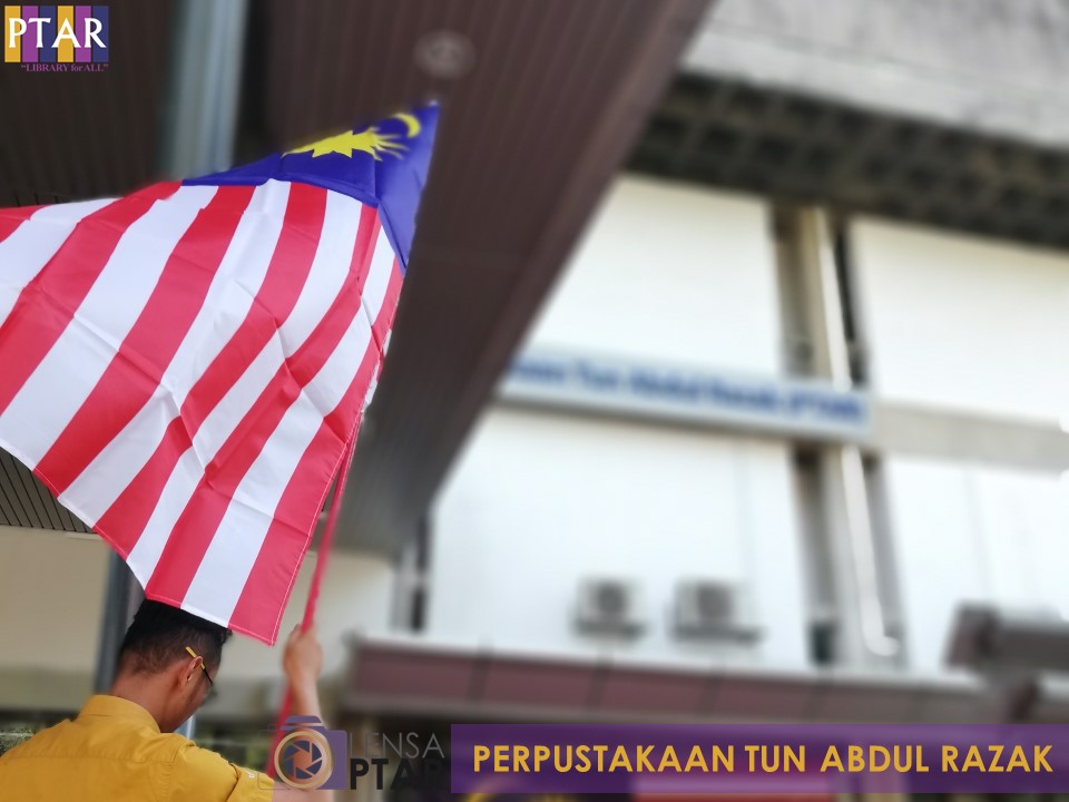 Gotong -Royong Pemasangan Bendera Semarakkan Semangat Kemerdekaan ... Gotong -Royong Pemasangan Bendera Semarakkan Semangat Kemerdekaan ...