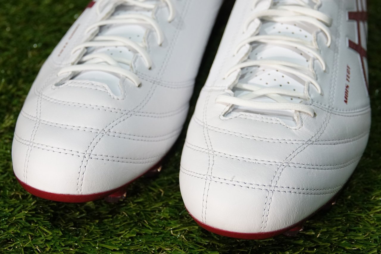 Next-Gen Asics DS Light X-Fly 4 Football Boots - All About Iniesta's ...