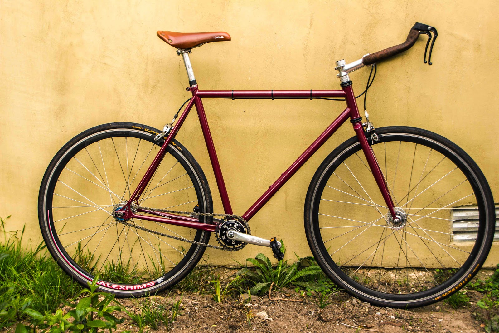 The Monkey Lab: Traitor Cycles Cutlass with Schlumpf Speed Drive