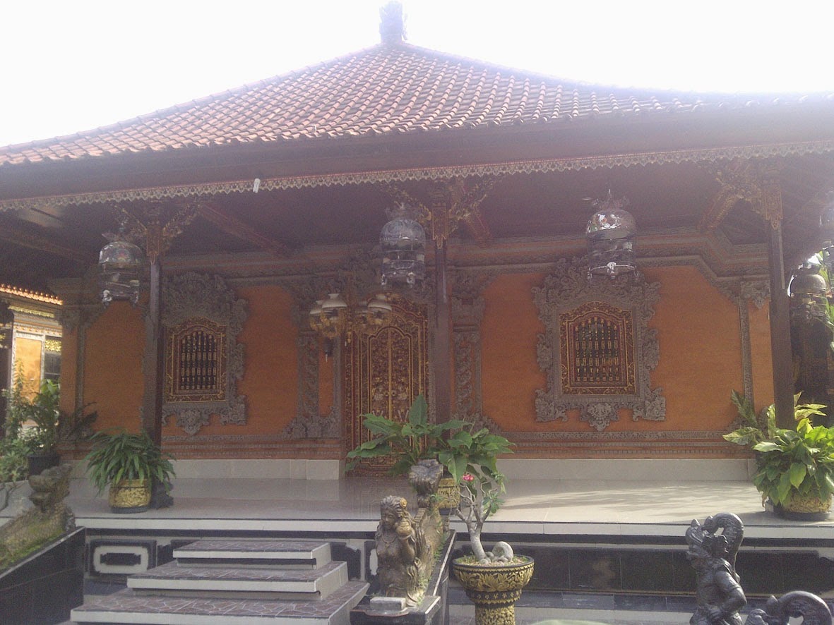Ukiran Bali: Bale Bali