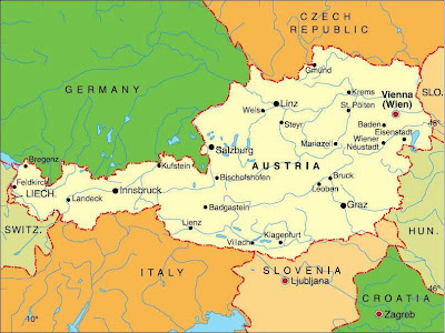 Aurora: 10 Maximum Borders Countries